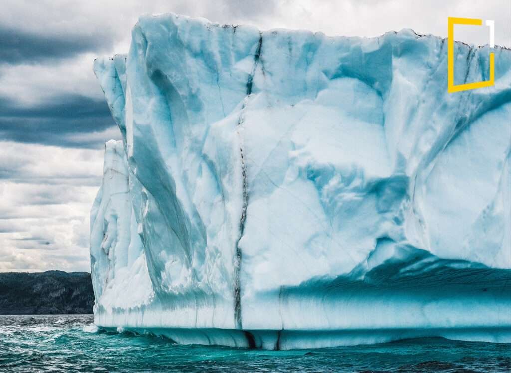 London-sized Iceberg breaks off Antarctica - One Minute Explore